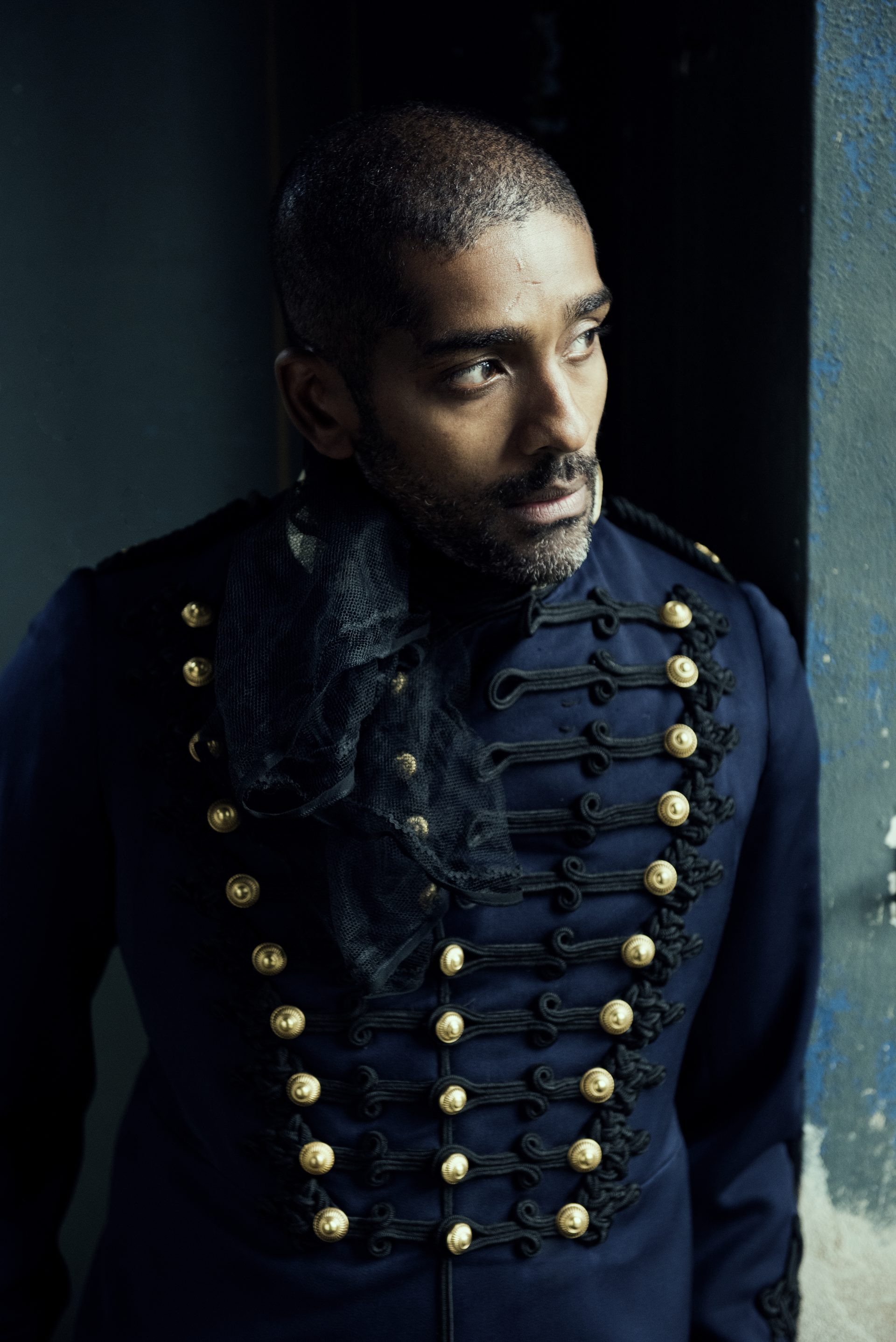 Alexander Karim - Moves | Fashion & Lifestyle... Online